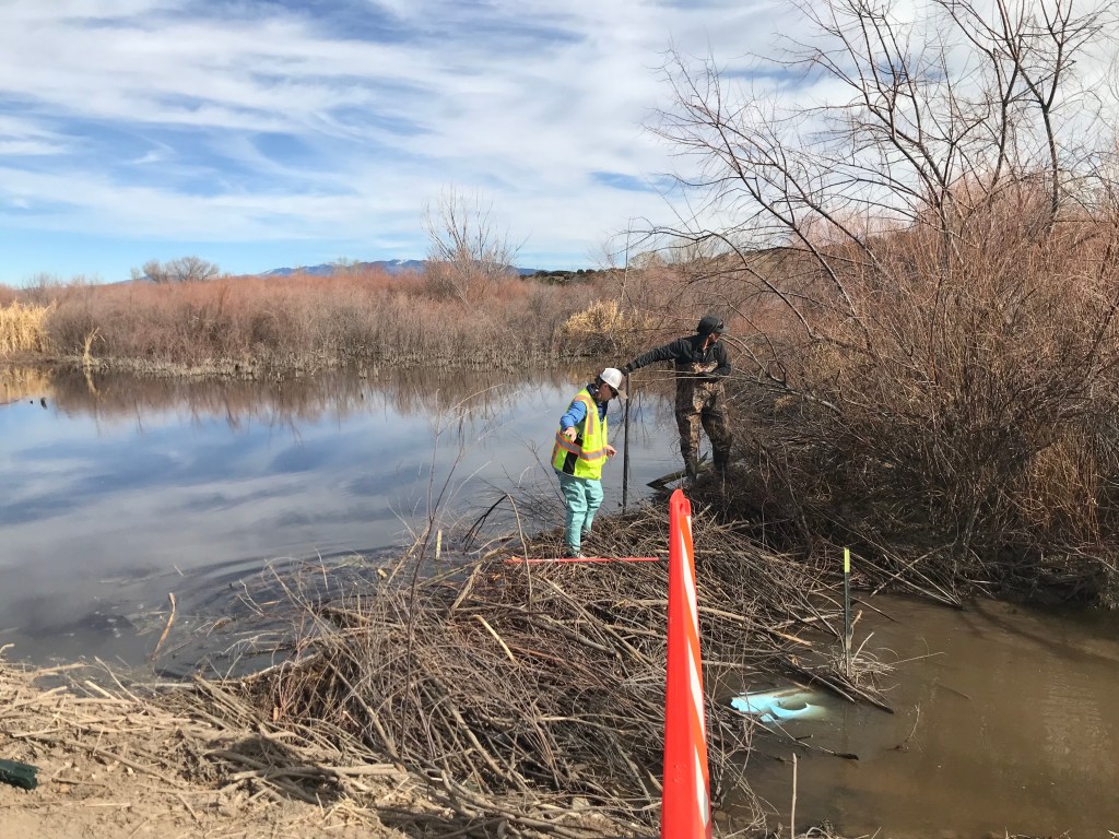 Santa Fe River Pond Leveler Installation – Rio Grande Return